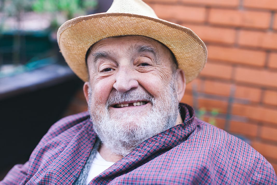 Losing Teeth: Social Isolation Associated with Tooth Loss Among Older ...